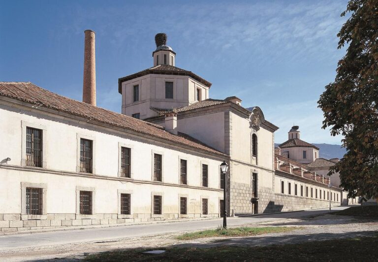 Descubre la nueva área de descanso Pradera de la Virgen de la Peña ... Descubre la nueva área de descanso Pradera de la Virgen de la Peña ...